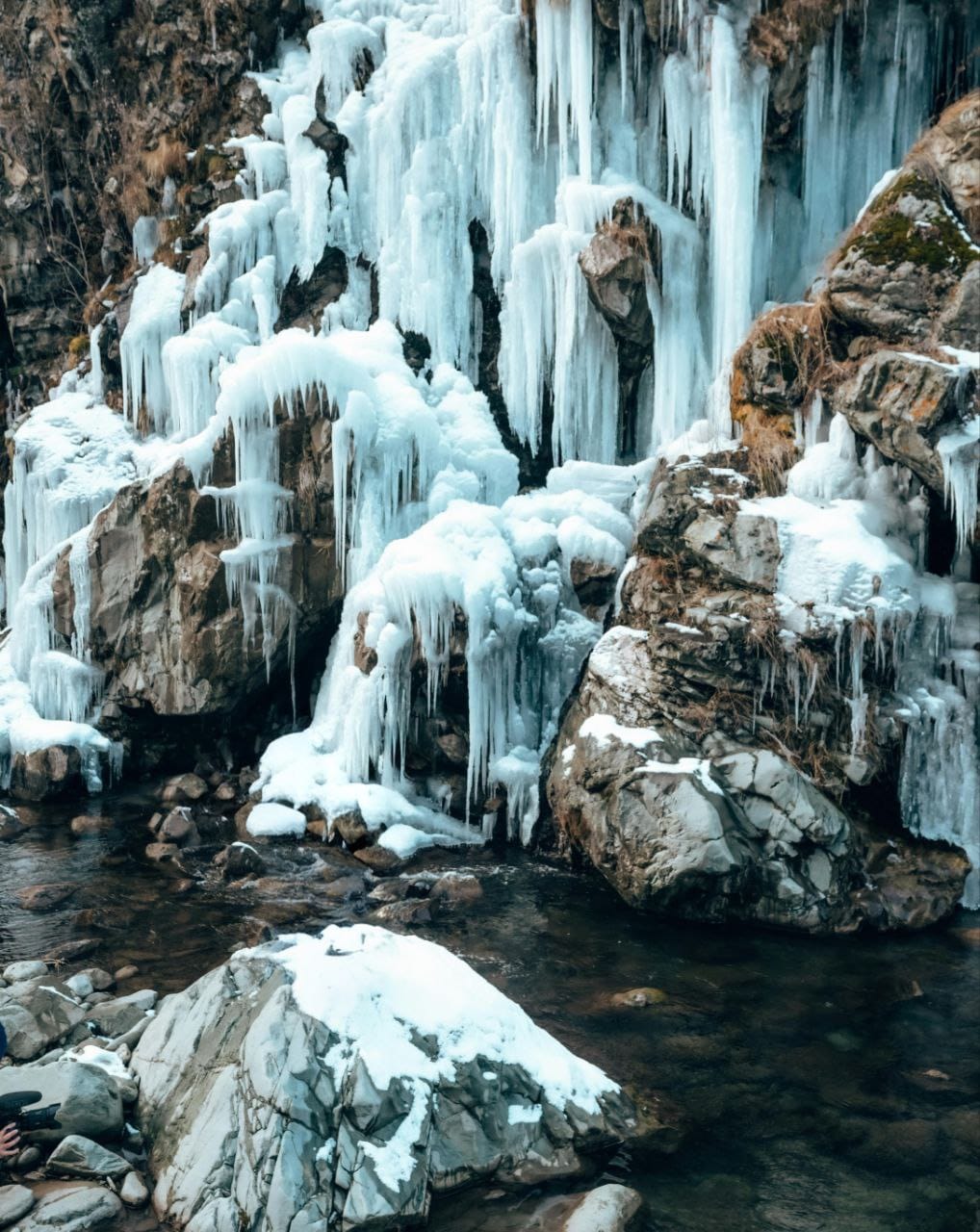 Drung Waterfall - Kashmir - Hum Chale Kashmir
